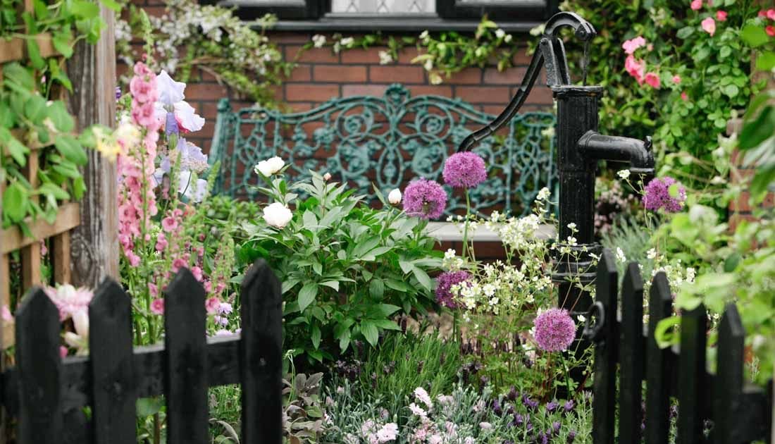 Guided Holiday to the Chelsea Flower Show with Escorted Tours
